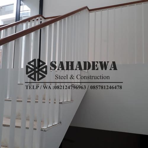 Jual Railing Tangga Minimalis handle kayu - Kab. Tangerang - SAHADEWA ...