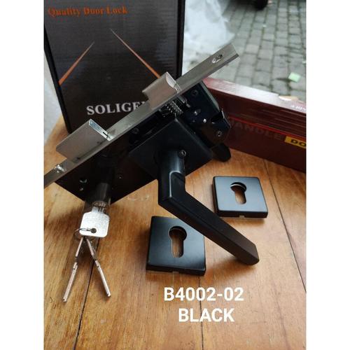 Jual Handle pintu komplit dengan body kunci merk Soligen model kotak ...
