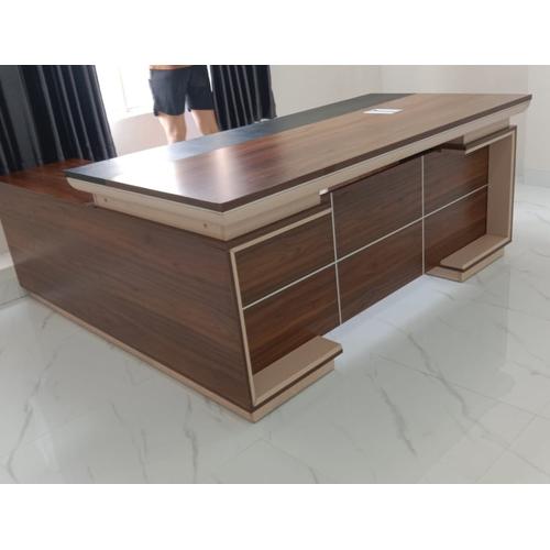 Jual Meja kantor bos /meja direktur minimalis INFORMA 180x200,barunya 7 ...