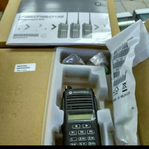 Jual HANDY TALKIE HT MOTOROLA CP 1660 VHF 136-174 GARANSI - Jakarta ...