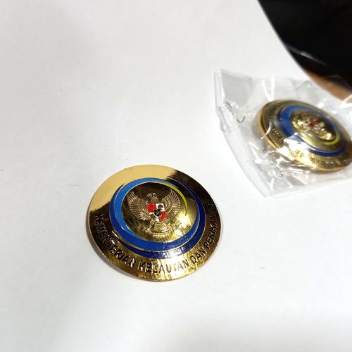 Jual pin kementerian kelautan dan perikanan / pin dada kkp kelautan ...