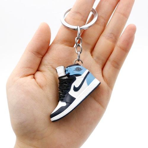 Jual Miniatur Sepatu Sneakers Mini Sneakers 3d model Key Chain AJ1 ...