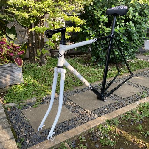 Jual Frameset Classic Roadbike Unbrand (custom paint) - Jakarta Selatan ...