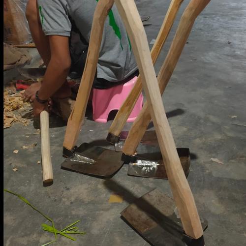 Jual Cangkul Siap Pakai - Cangkul Proyek - Kota Mojokerto - UD. ALUR ...