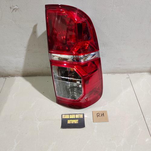 Jual Lampu Stop Rem Stop Lamp Belakang 1pcs Toyota Hilux 2012-2014 ...