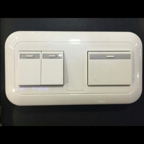 Jual Saklar Tripel Panasonic saklar 3 gang anti melelh dan tebal ...