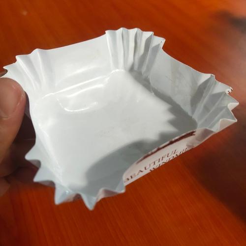 Jual KERTAS CUP CAKE - SQUARE CUP CAKE - ISI 100 LEMBAR - Strawbery ...