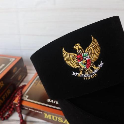 Jual PECI BENDERA MERAH PUTIH (AC)-SONGKOK LOGO BENDERA INDONESIA ...