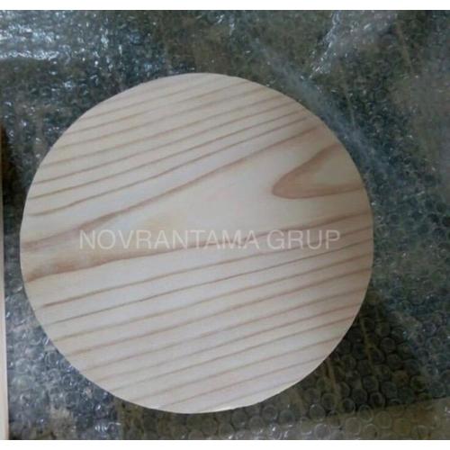 Jual Kayu pinus jati belanda bulat diameter 25 cm tebal 2cm - Amplas ...