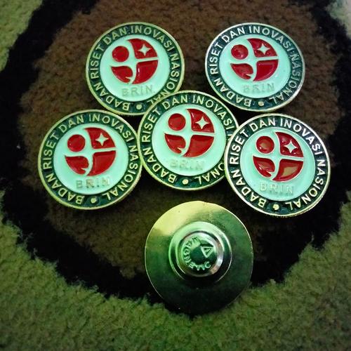 Jual pin magnet custom - Kota Bandung - qanita souvenir custom | Tokopedia