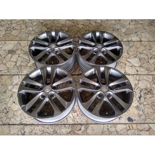 Jual VELG MOBIL ORI COPOTAN JUKE RING 17 LEBAR 7 PCD 5x114 INOVA HRV ERTIGA - Kab. Sleman - TOKO ...