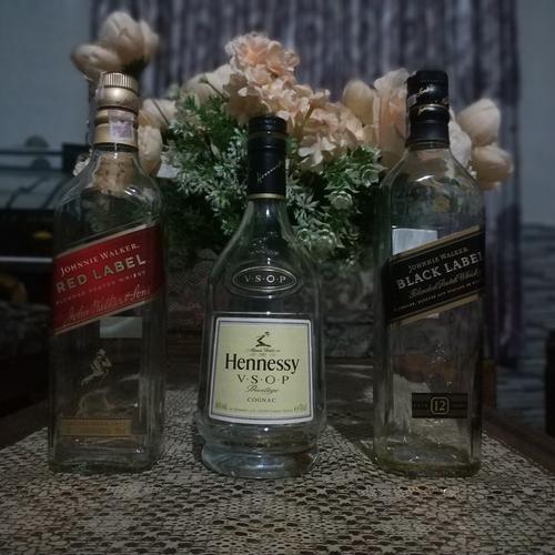 Jual Macam Macam Botol Bekas Minuman Keras / Botol kaca Unik Untuk ...