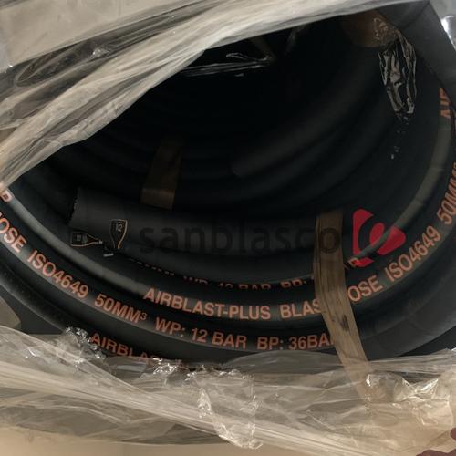 Jual Selang Sandblasting Blast Hose Airblast Plus 1-1/4" x 20 meter ...