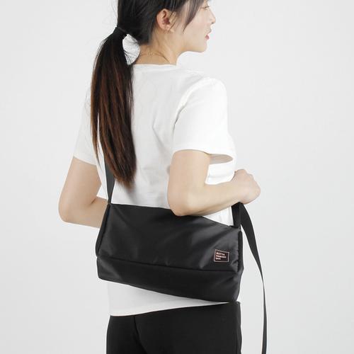 Jual PANACHE Botta Design GO Shoulder Bag Sling Bag Tas Selempang Tas ...