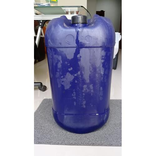 Jual Jerigen/Jrigen Bekas 30 Liter Tebal Awet Dan Sangat Kuat Second ...