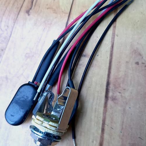 Jual jack EMG output batery conector - Kab. Bandung - myguitarlab ...