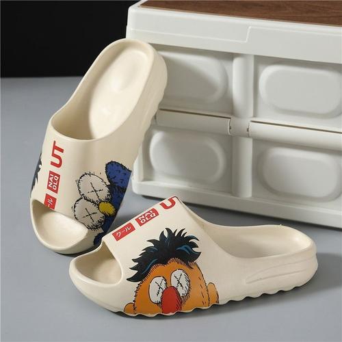 Jual Sandal Pria Wanita Yeezy Slide Elmo Kaws Tebal Bahan Karet Eva ...