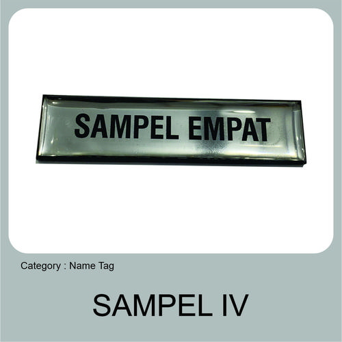 Jual PAPAN NAMA / NAME TAG SAMPEL EMPAT (SILVER-HITAM-POLOS) - Peniti ...