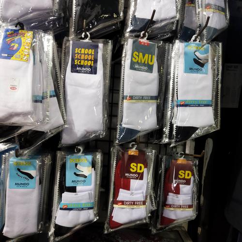 Jual Kaos kaki merk mundo - putih polos, SMA - Kota Bandung ...