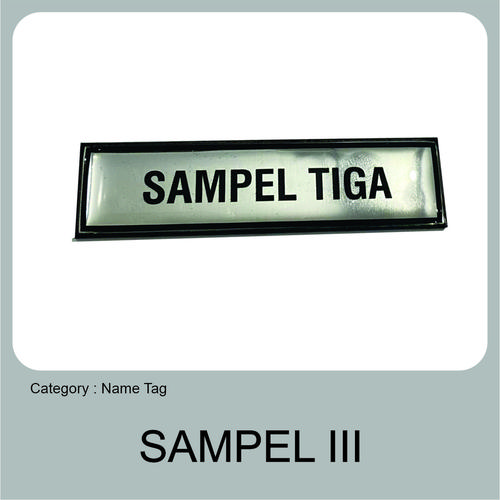 Jual PAPAN NAMA / NAME TAG SAMPEL TIGA (SILVER-HITAM-HITAM) - Peniti ...