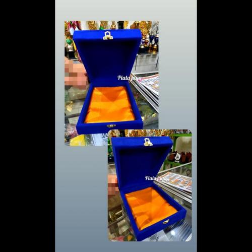 Jual BOX KAYU UNTUK PLAKAT - Biru - Kab. Tulungagung - pialajaya001 ...