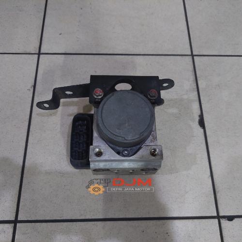 Jual modulator modul ABS toyota fortuner 6f original japan - Kota ...