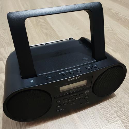 Jual Speaker Sony Mini Compo Boombox ZS-RS60BT - Kota Bandung ...