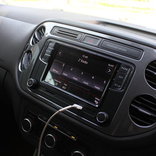 Jual Headunit RCD330 Plus (NEW). Carplay Bluetooth Radio - Kamera ...