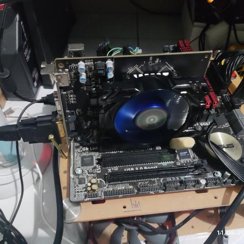 Jual Mesin Vga Powercolor R7 250 2gb 1gb MINUS cocok untuk kanibal ...