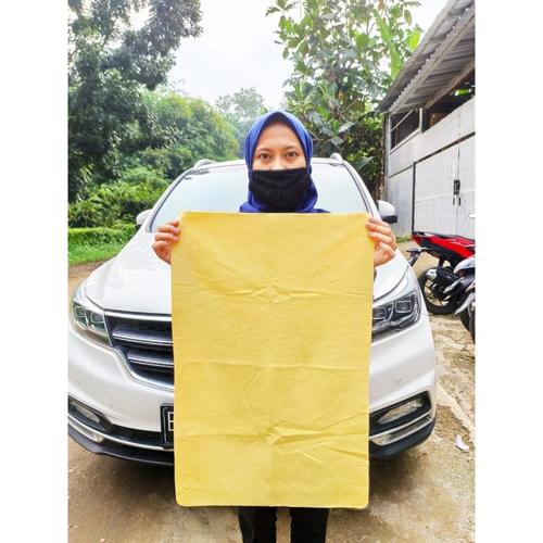 Jual Kain Lap Chamois Kanebo Extra Besar XXL Berserat Hisap Tinggi 64 x 32 - Kanebo + Tempat ...