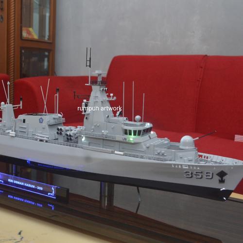 Jual Miniatur Kapal KRI USMAN HARUN 359/ Maket Kapal KRI/ Kapal Perang - Kab. Temanggung ...
