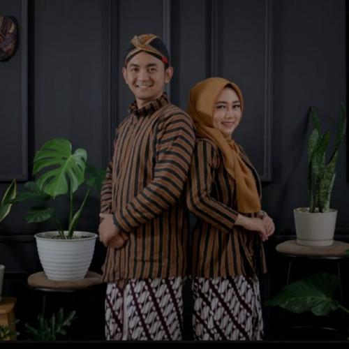 Jual sepasang Baju sorjan dan kebaya lurik couple pakaian adat jawa ...