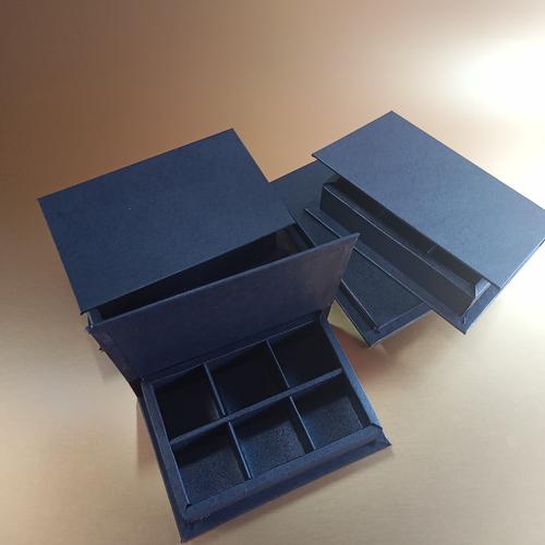 Jual NEW box sekat 6 model buku - hard cover kotak sekat praline ...