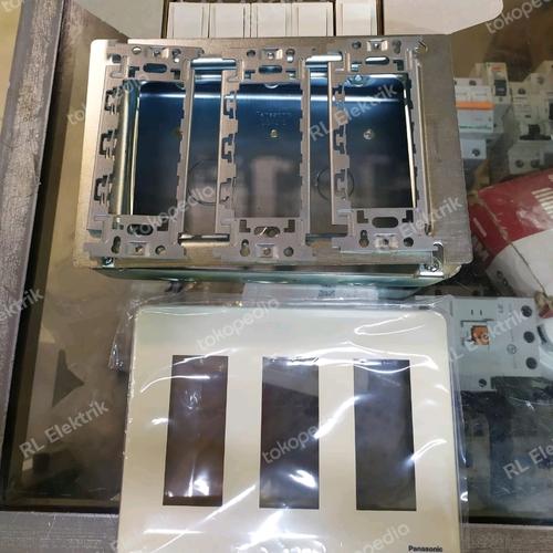 Jual Grid Switch 9 Gang Saklar Panasonic 9 Gang + inbowdus kaleng ...