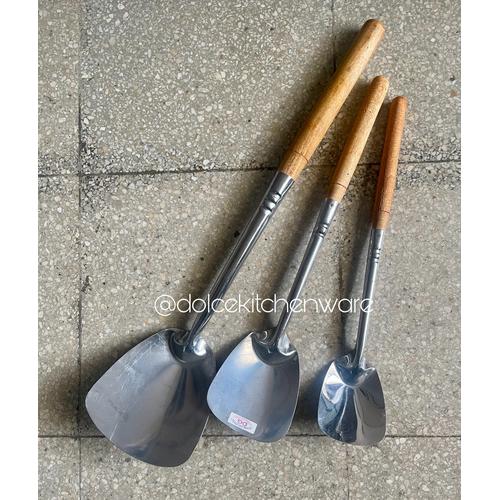 Jual Spatula Sutil Penggorengan Besar Stainless Gagang Kayu - 53 cm - Kota Bandung - dolce girl ...