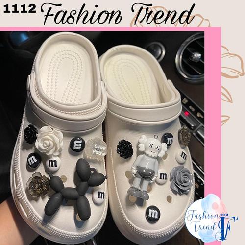 Jual Fashion trend 1112 crocs jibbitz designer karakter kartun ...