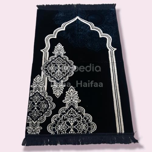 Promo sejadah hitam polos Saudi bludru tebal uk besar - Kota Tangerang ...