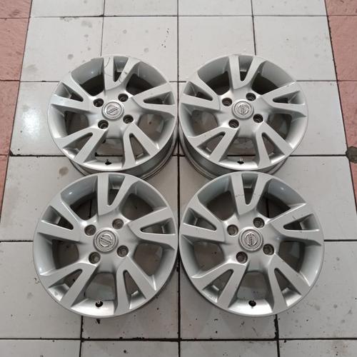 Jual velg mobil oem Nissan Livina ring 15 baut 4 pcd 114,3 pnp evalia,xenia - Kab. Bekasi - TOKO ...