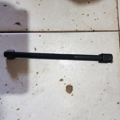 Jual cucuk tusuk per center bolt depan Mitsubishi fuso PS 190 220 6d22 ...