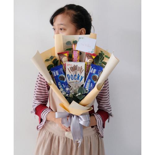 Jual Buket Snack / Buket Makanan Coklat - Jakarta Timur - flowerbee ...