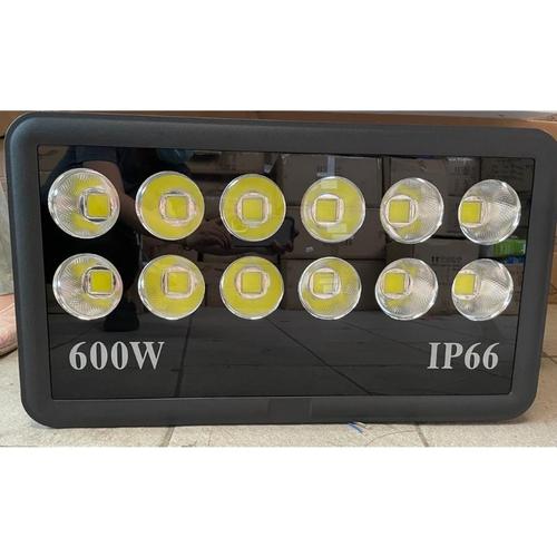 Jual lampu sorot led / lampu tembak/ floodlight led 600 Watt 600W lensa ...