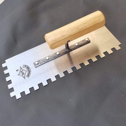 Jual Roskam Besi Gerigi Gagang Kayu Raskam Alat Plaster Acian Tembok ...