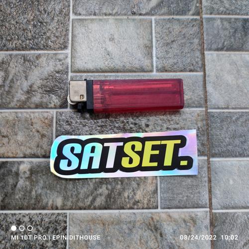 Jual Stiker Sat Set Kata Viral FYP Gaul Hologram Rainbow Motor Helm HP ...
