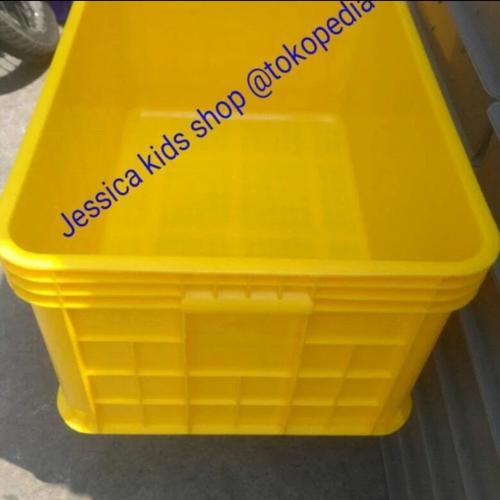 Jual kontainer industri / container box / kolam ikan plastik rabbit ...