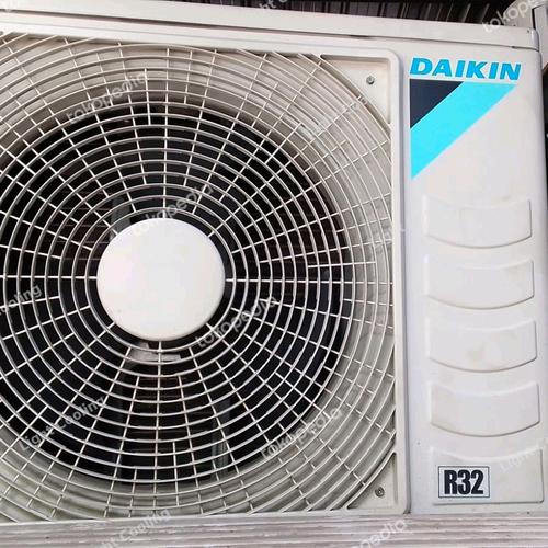 Jual outdoor 1.5pk daikin malaysia r32 rv35 - Jakarta Utara - LIGHT ...