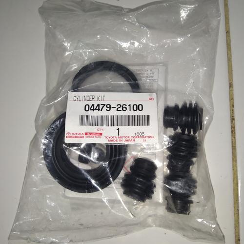 Jual seal kaliper kit rem belakang Toyota Hiace Premio 04479-26100 ...