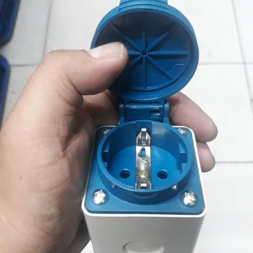 Jual Surface 2Pin / Socket 2Kaki Industrial Surface dengan 2Pole dan ...