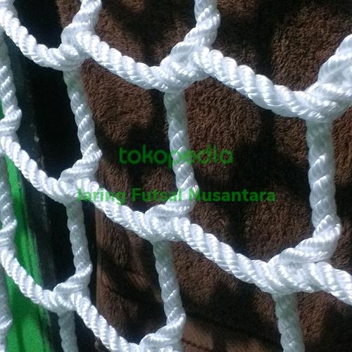 Jual jaring tali tambang nilon 12mm jaring safety jaring nilon outbond ...