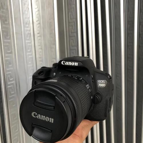 Jual Canon 700d lensa kit 18-55mm bukan canon 70d 1200d 1300d 600d 6d ...