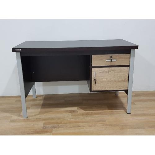 Jual MEJA KANTOR / MEJA TULIS / MEJA GURU KAKI BESI 120 CM MT130 ...